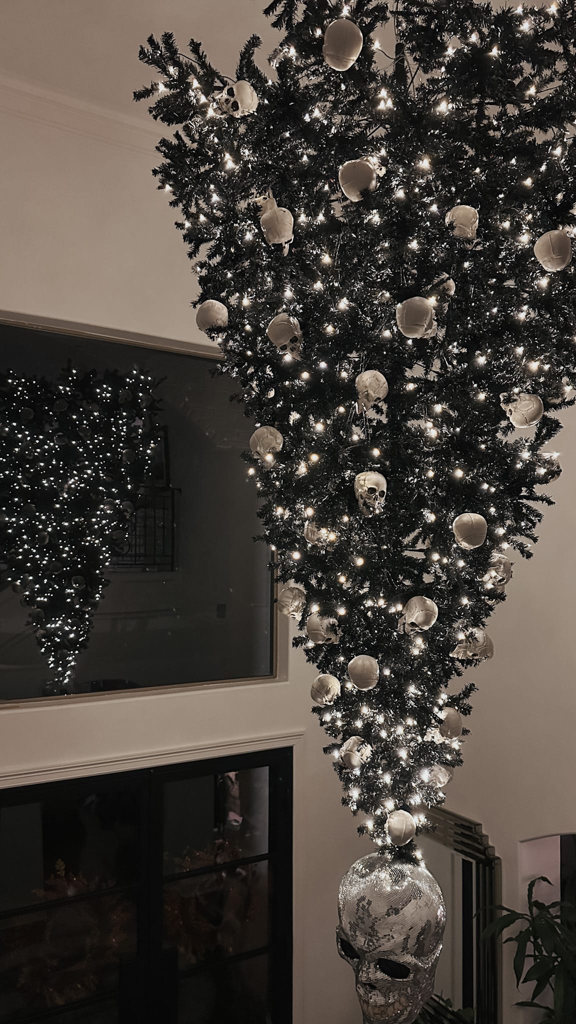 Huge Disco Skull DIY - lindsaystewart.com